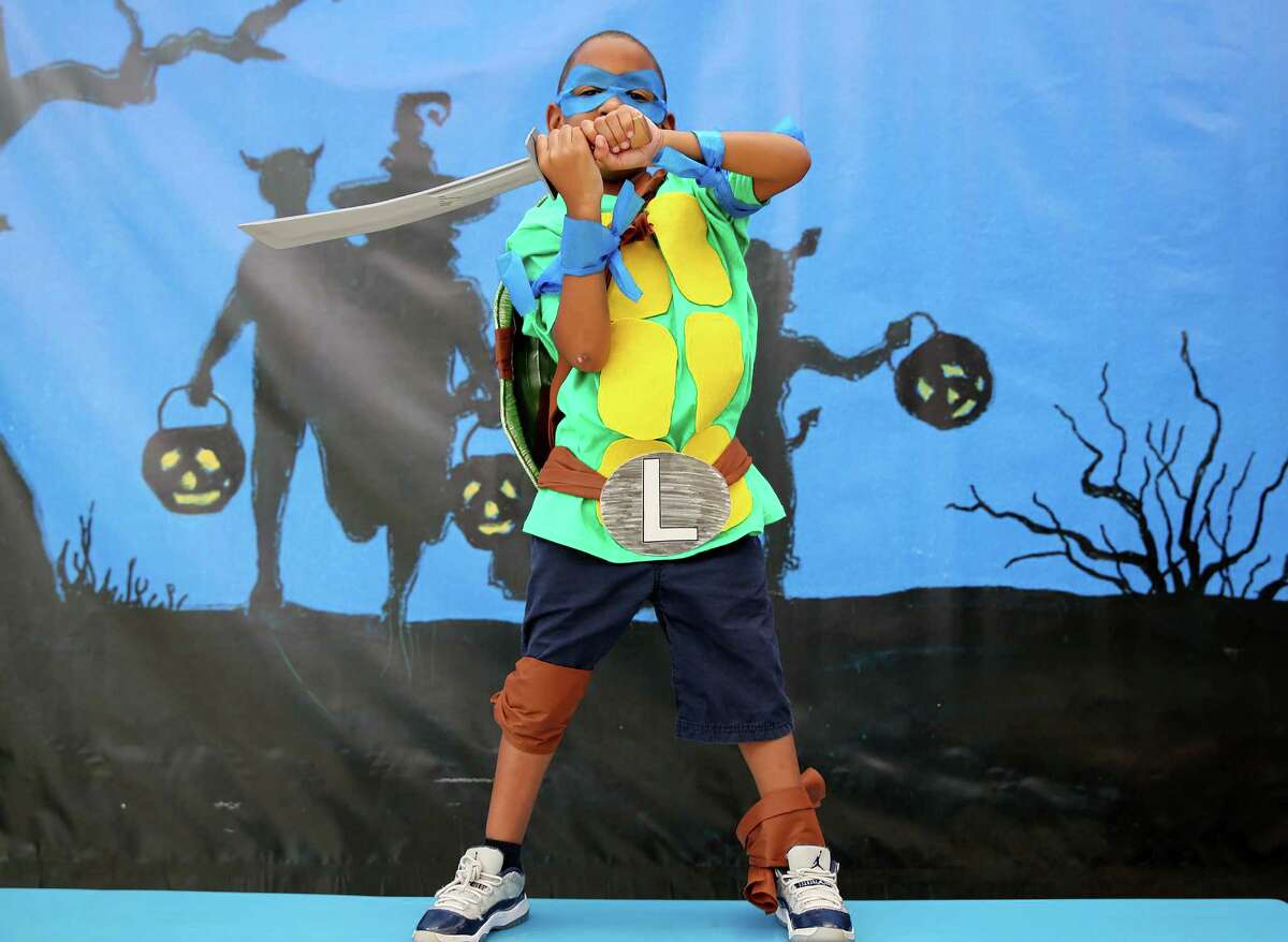 Do-it-yourself Halloween costumes can be easy, inexpensive