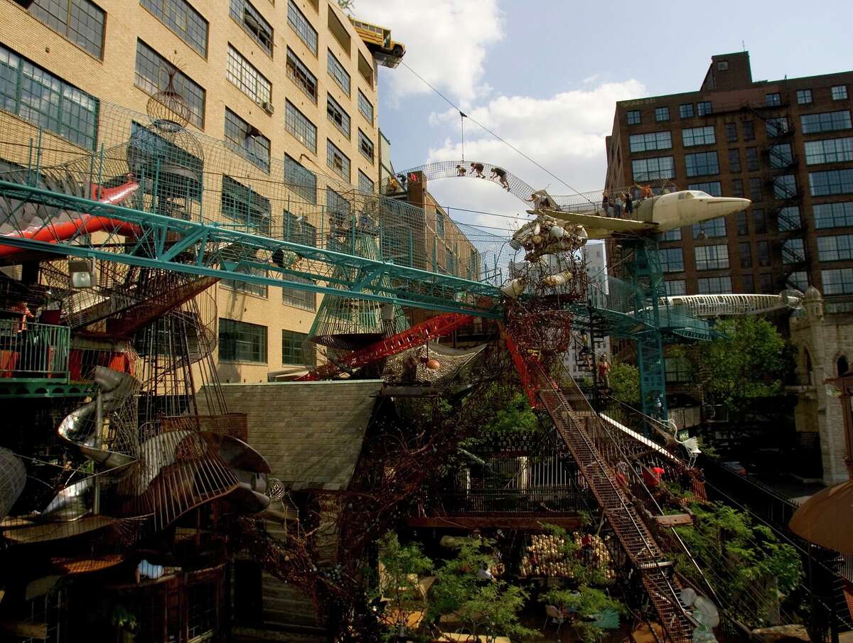 A fun odyssey of oddities in St. Louis