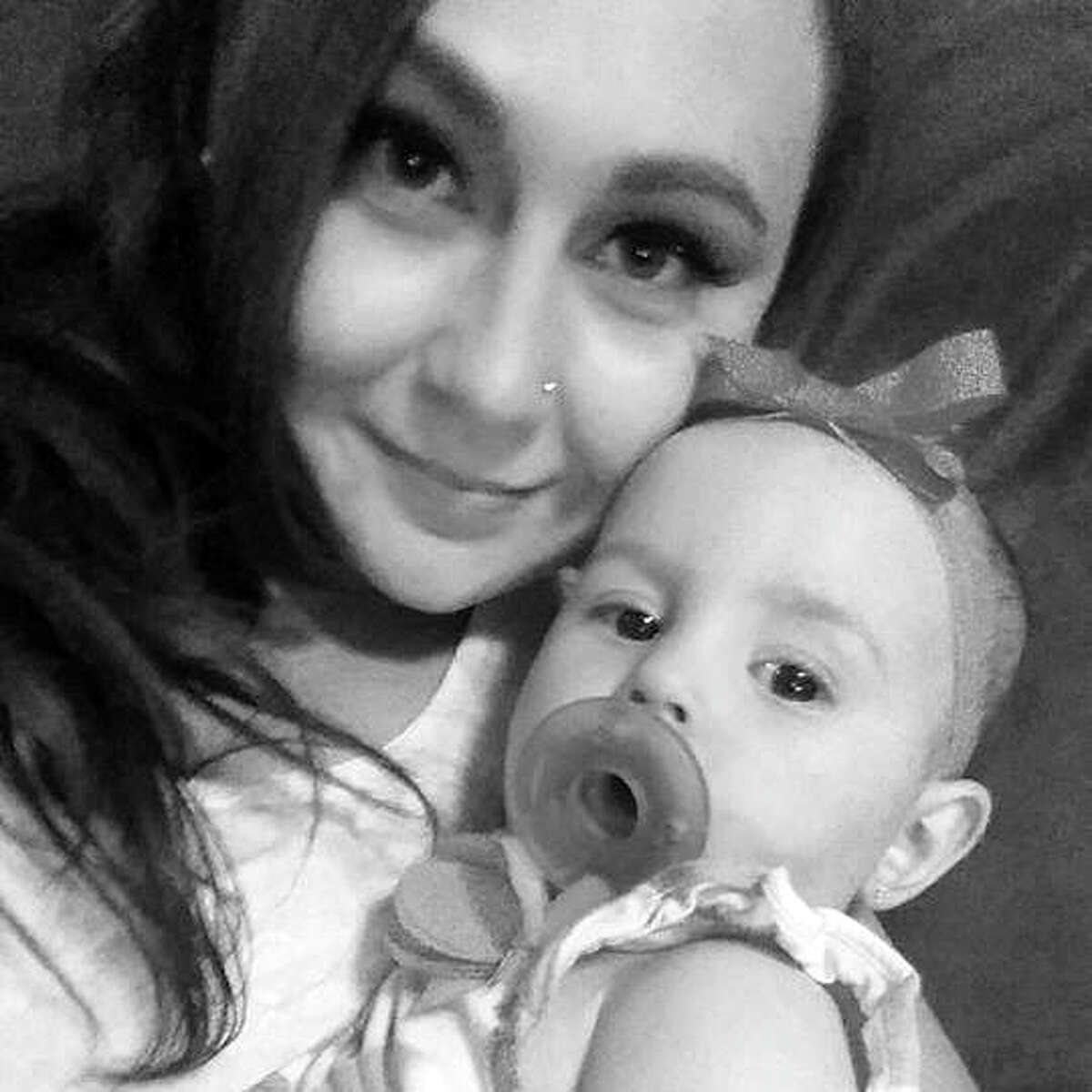 Mother Killed In Shelton Crash Daughter In Car Survives
