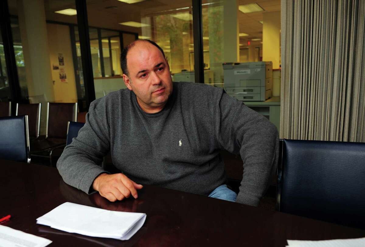 Bridgeport candidate offers free laptops, bikes to voters