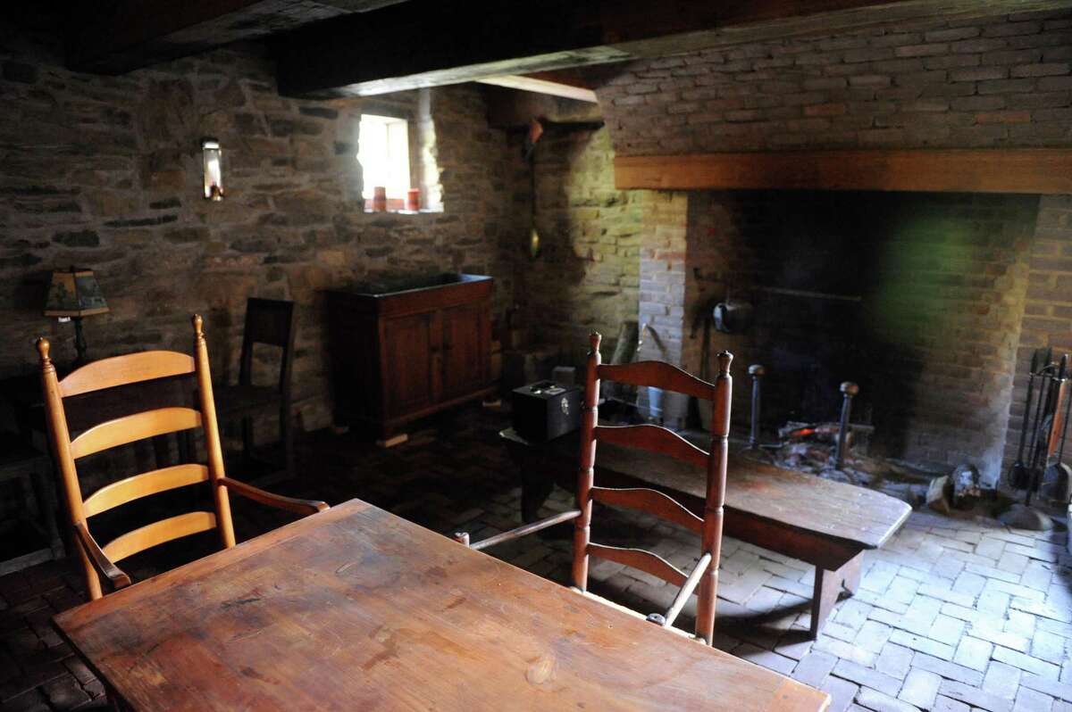 Links to past crumble