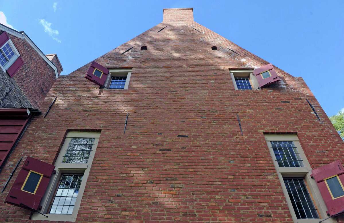 Links to past crumble