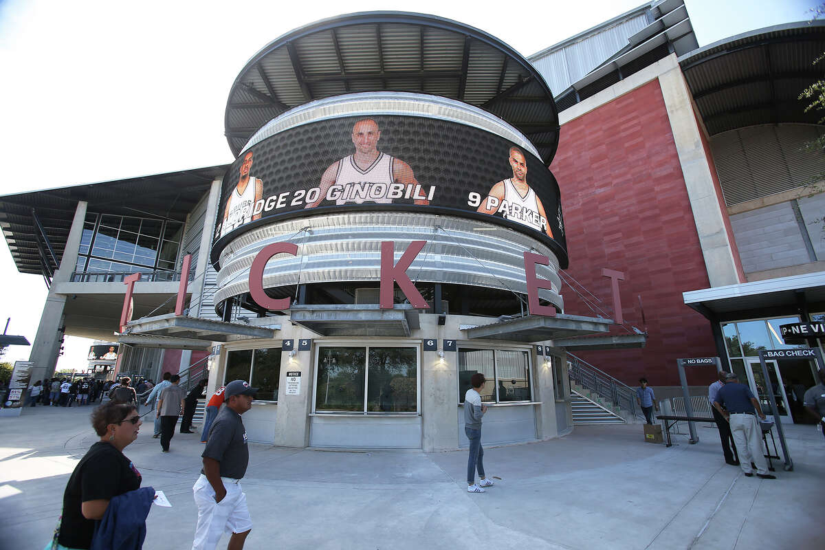 A new AT&T Center means new food choices to snack on at Spurs games