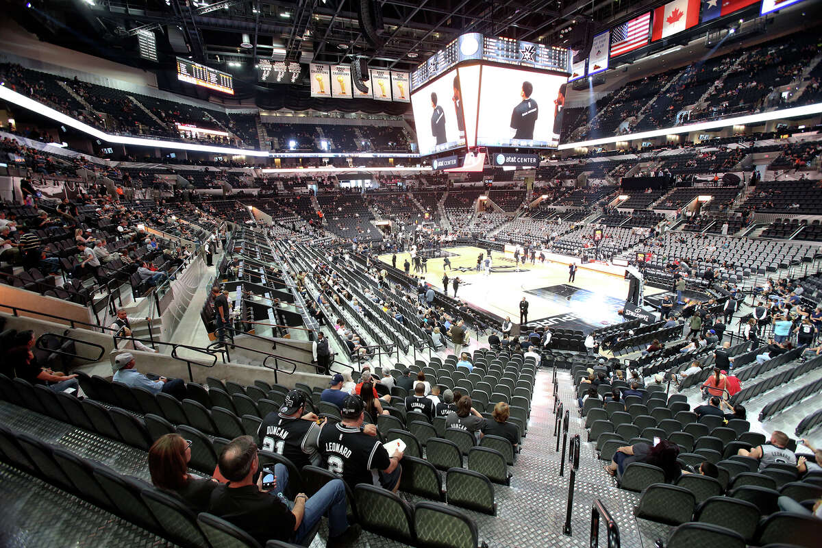 AT&T Center receives positive reviews from fans, officials