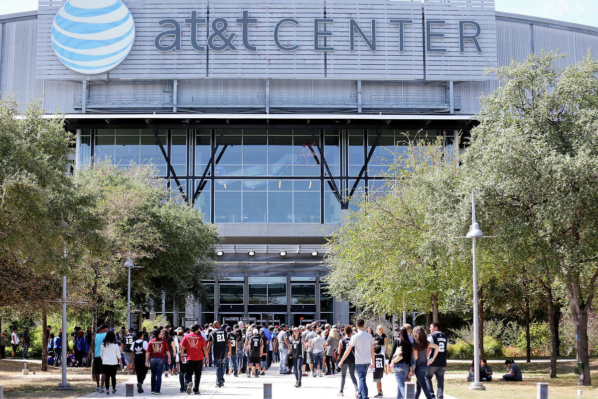 AT&T Center receives positive reviews from fans, officials