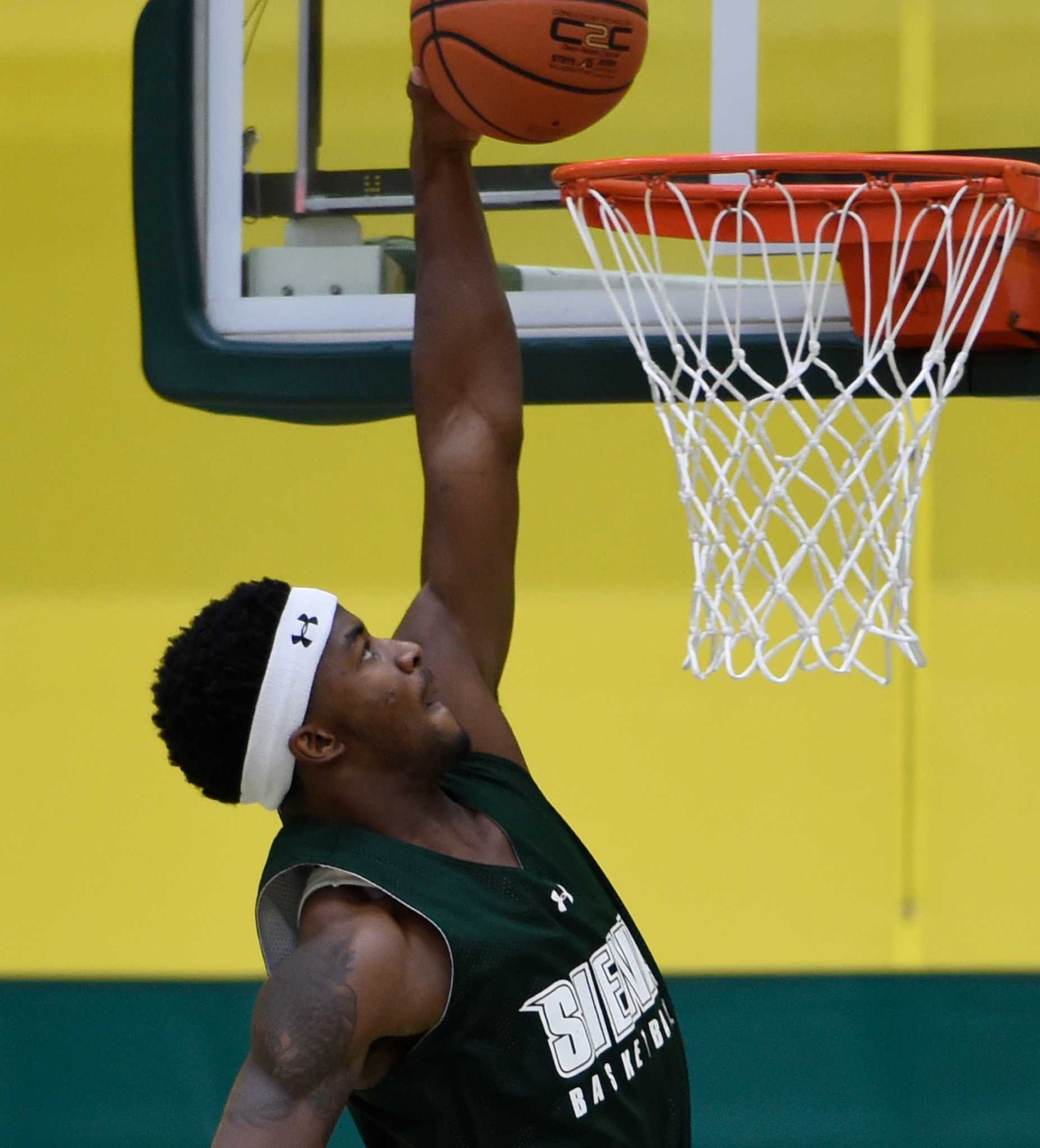 Nico Clareth adds energy to Siena men's basketball