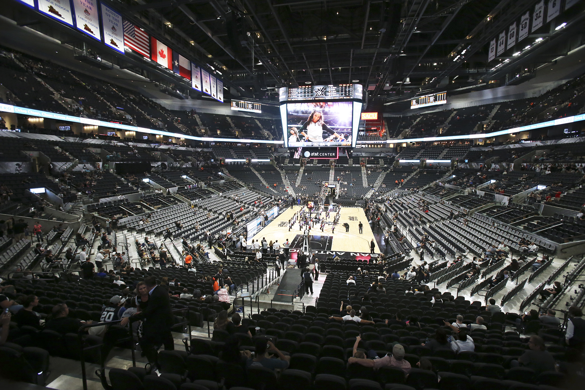 Newly renovated AT&T Center draws praise as it is shown off for first time