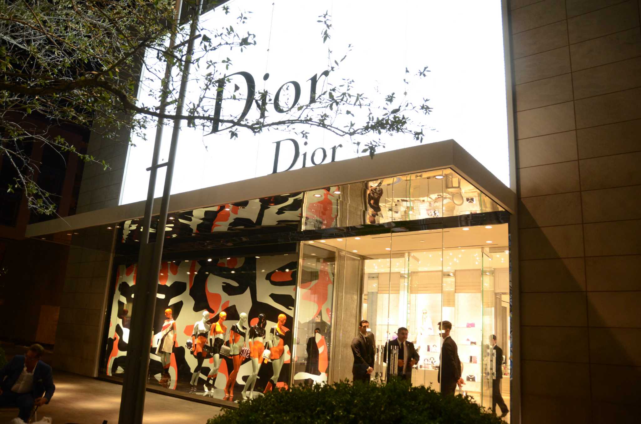 Christian Dior opens at River Oaks District