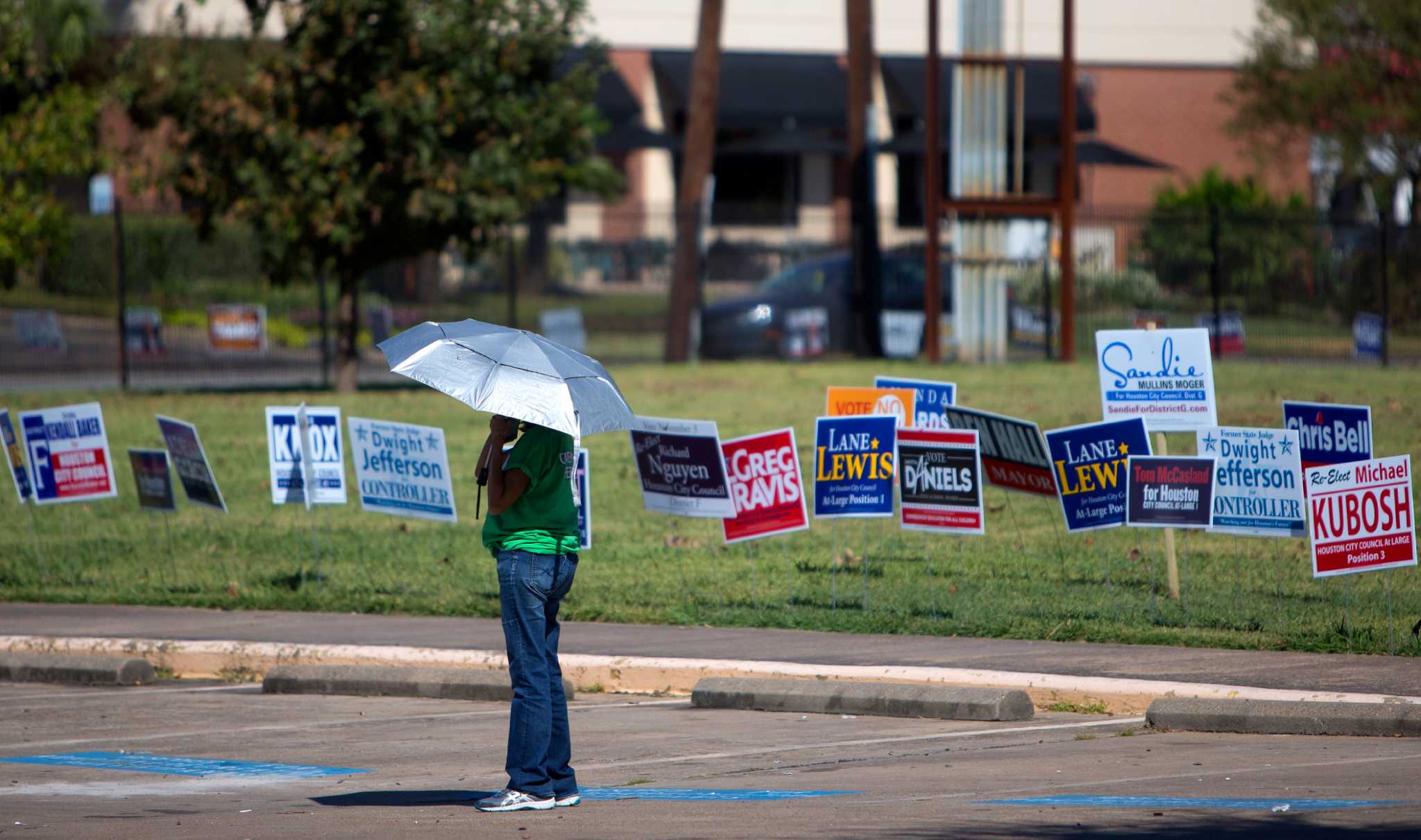 Harris County voters head out on first day of early voting