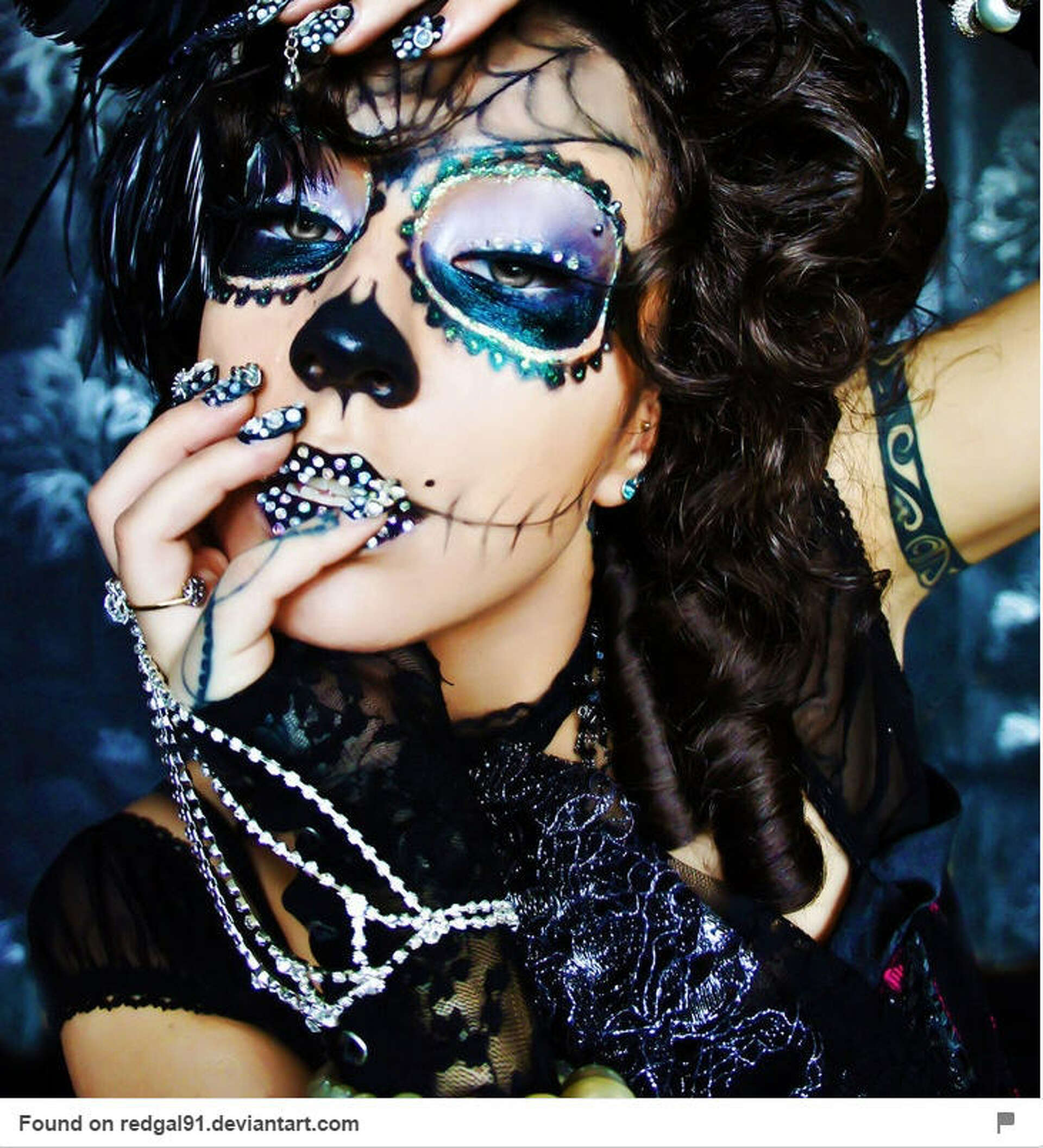 Here's all the inspiration you need for your Dia de los Muertos skull ...
