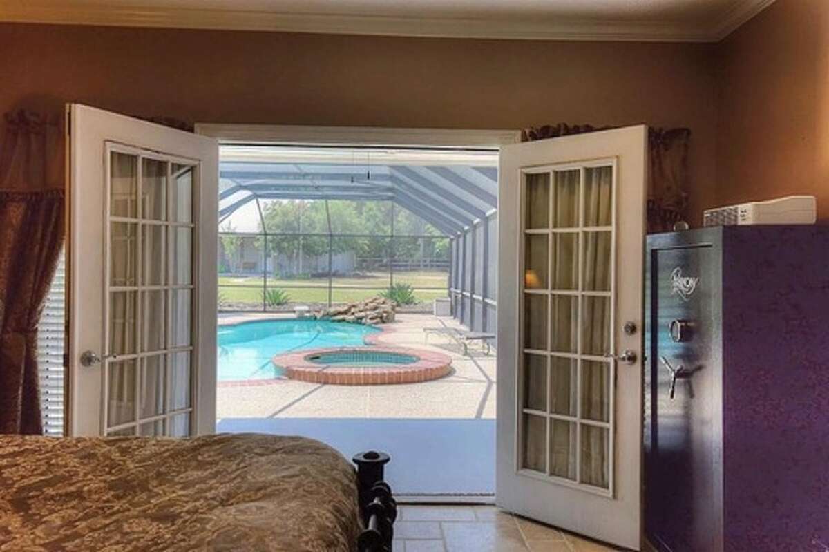 Houston's private indoor home swimming pools