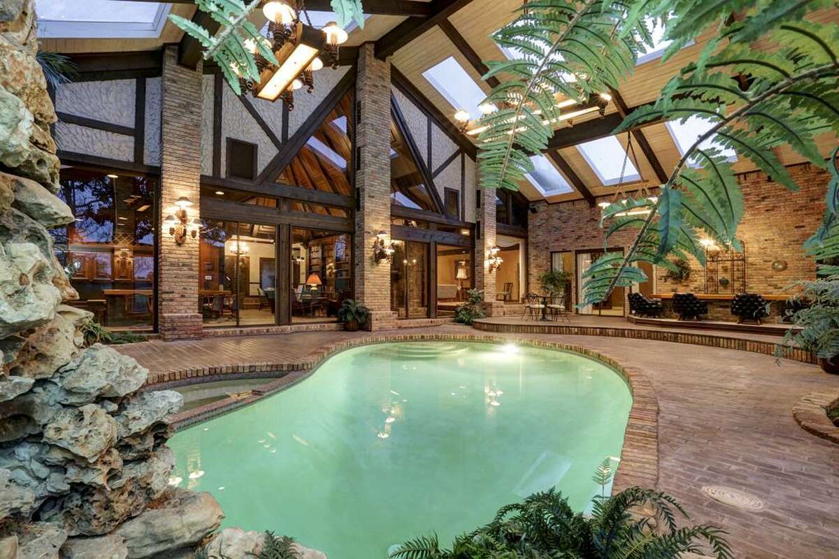 Houston's private indoor home swimming pools
