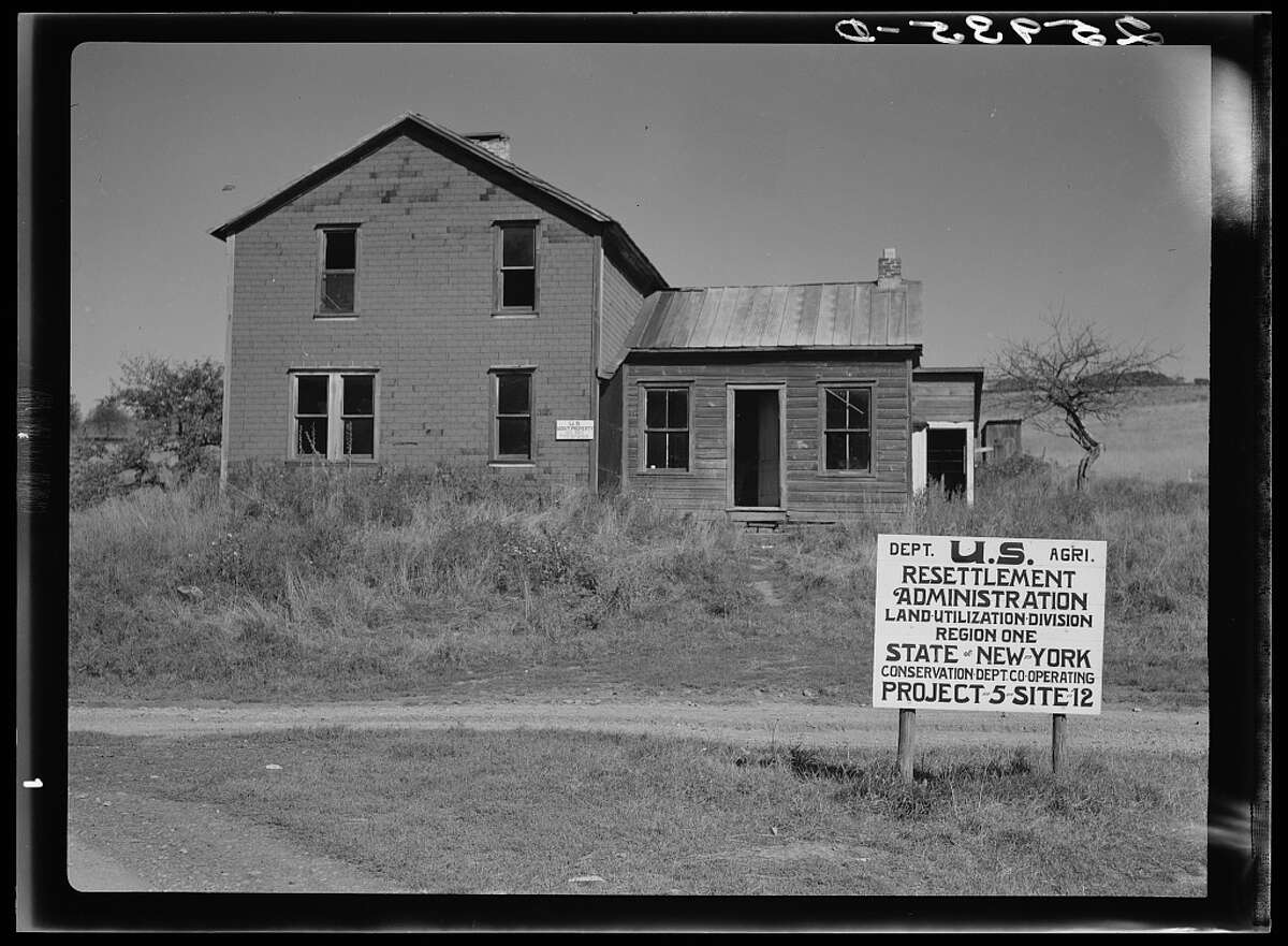 Historical photos: Depression-era Capital Region