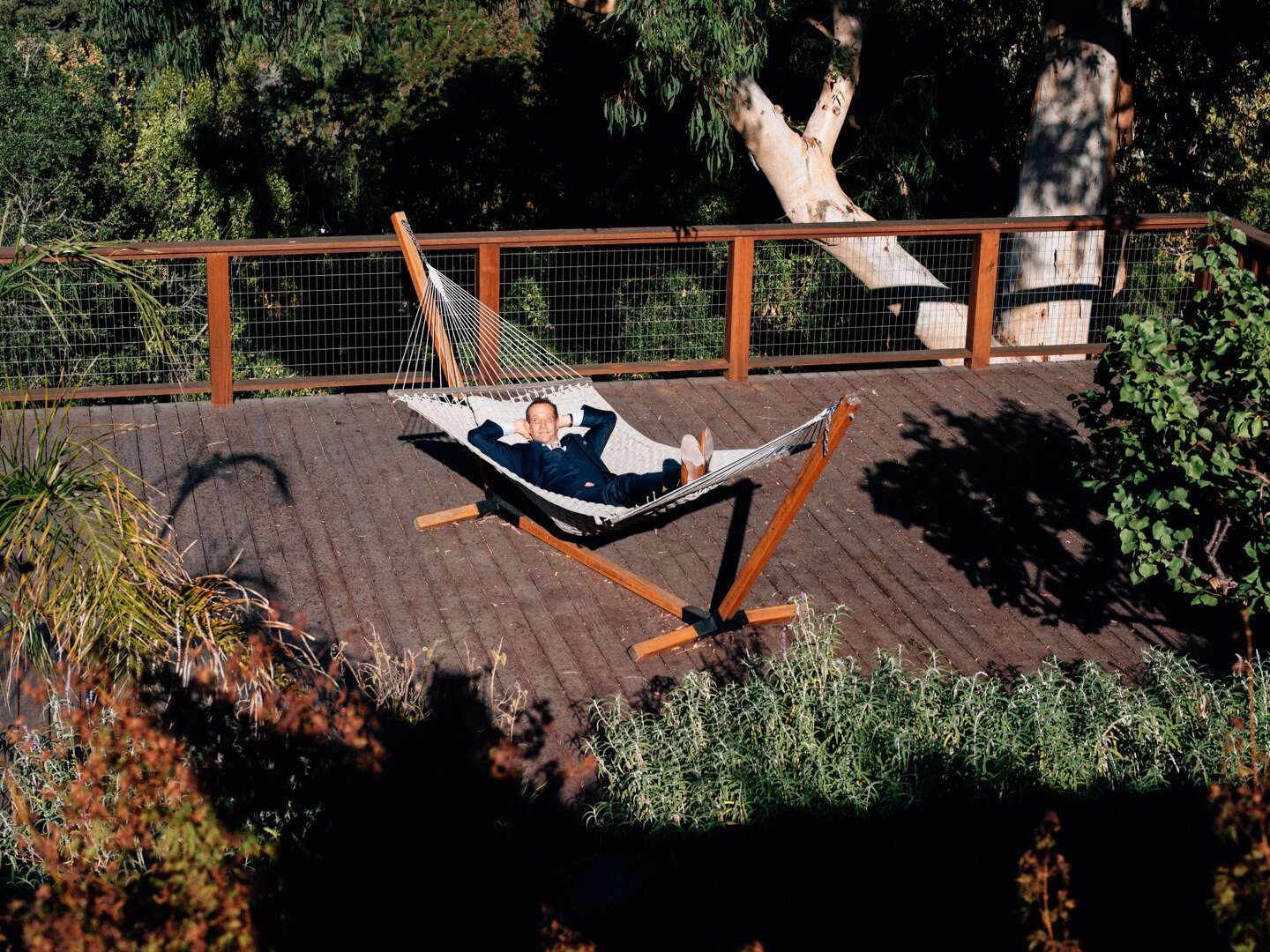 Inside real estate super-agent Ken DeLeon's bling dynasty