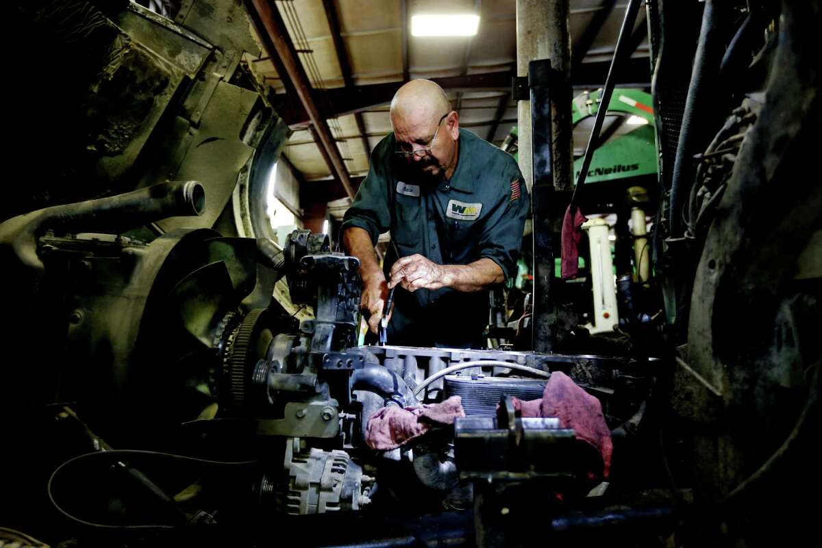 Waste Management overhauls its recruiting