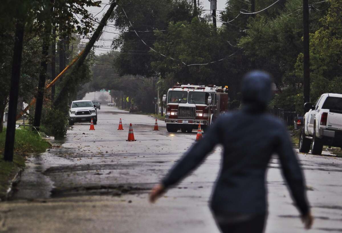 Heavy rains hit Houston area overnight