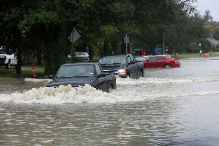 Heavy rains hit Houston area overnight