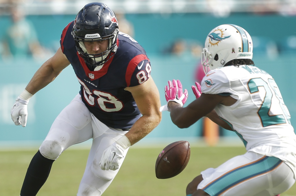 Texans part ways with tight end Garrett Graham