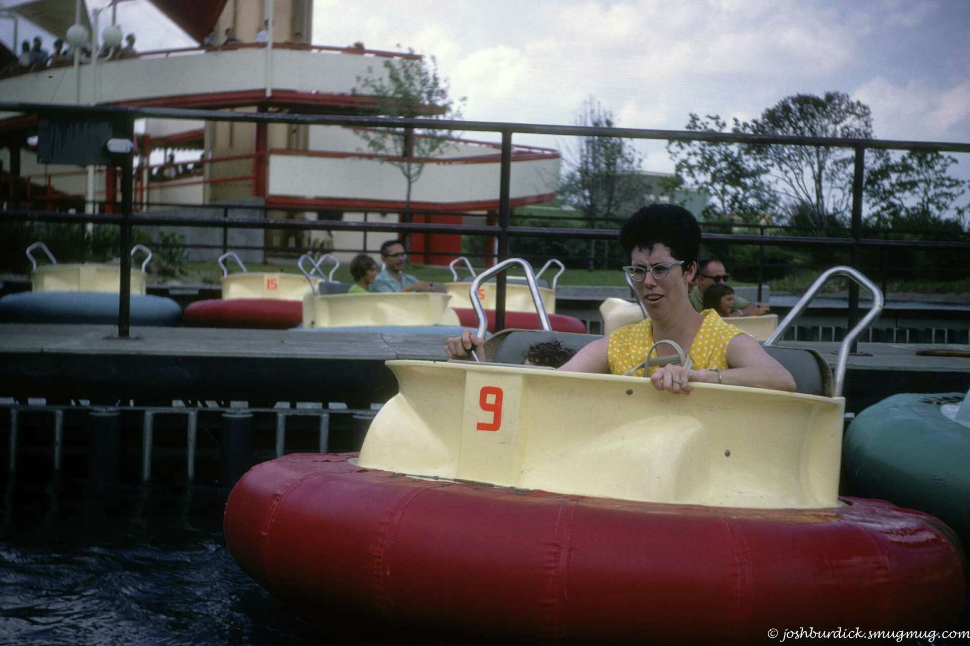 A primer on AstroWorld, the inspiration for Houston rapper Travis Scott ...