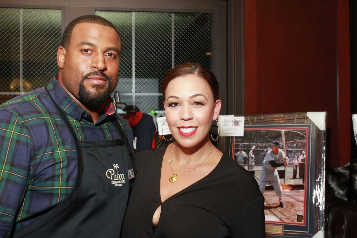 Texans' Brian Cushing again hosting event to benefit veterans