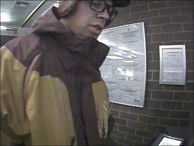 Man fails in first bank robbery attempt; succeeds in second