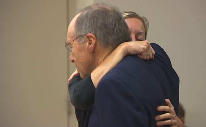 Jury swiftly acquits Bothell cop accused of having sex with teen