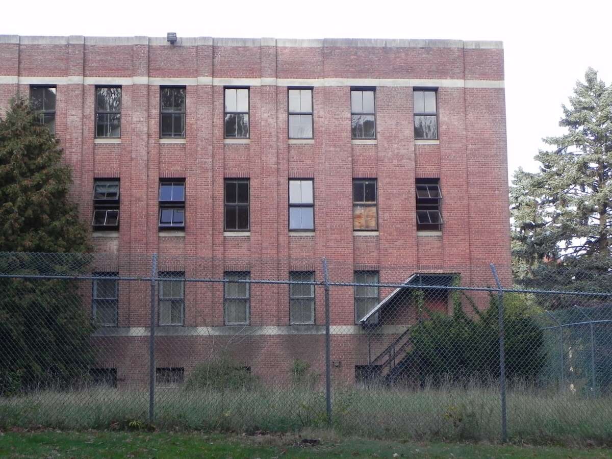 Undercliff Sanatorium: Meriden