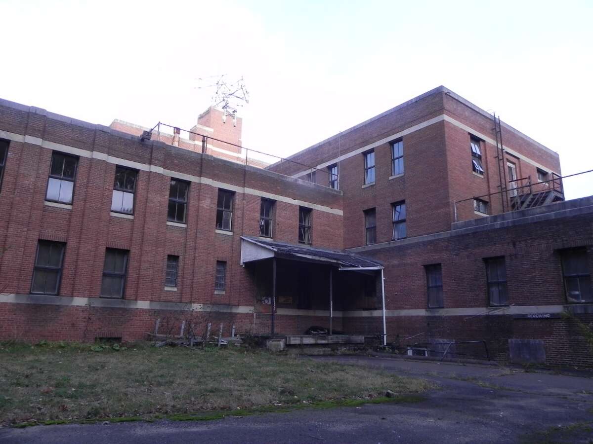 Undercliff Sanatorium: Meriden