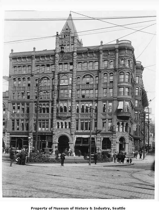 Skyscrapers and towers of Seattle's yesteryear