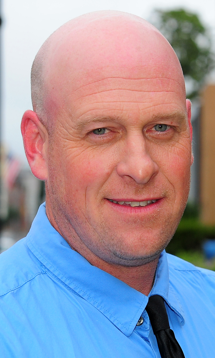 Adamowski hopes to oust Cassetti