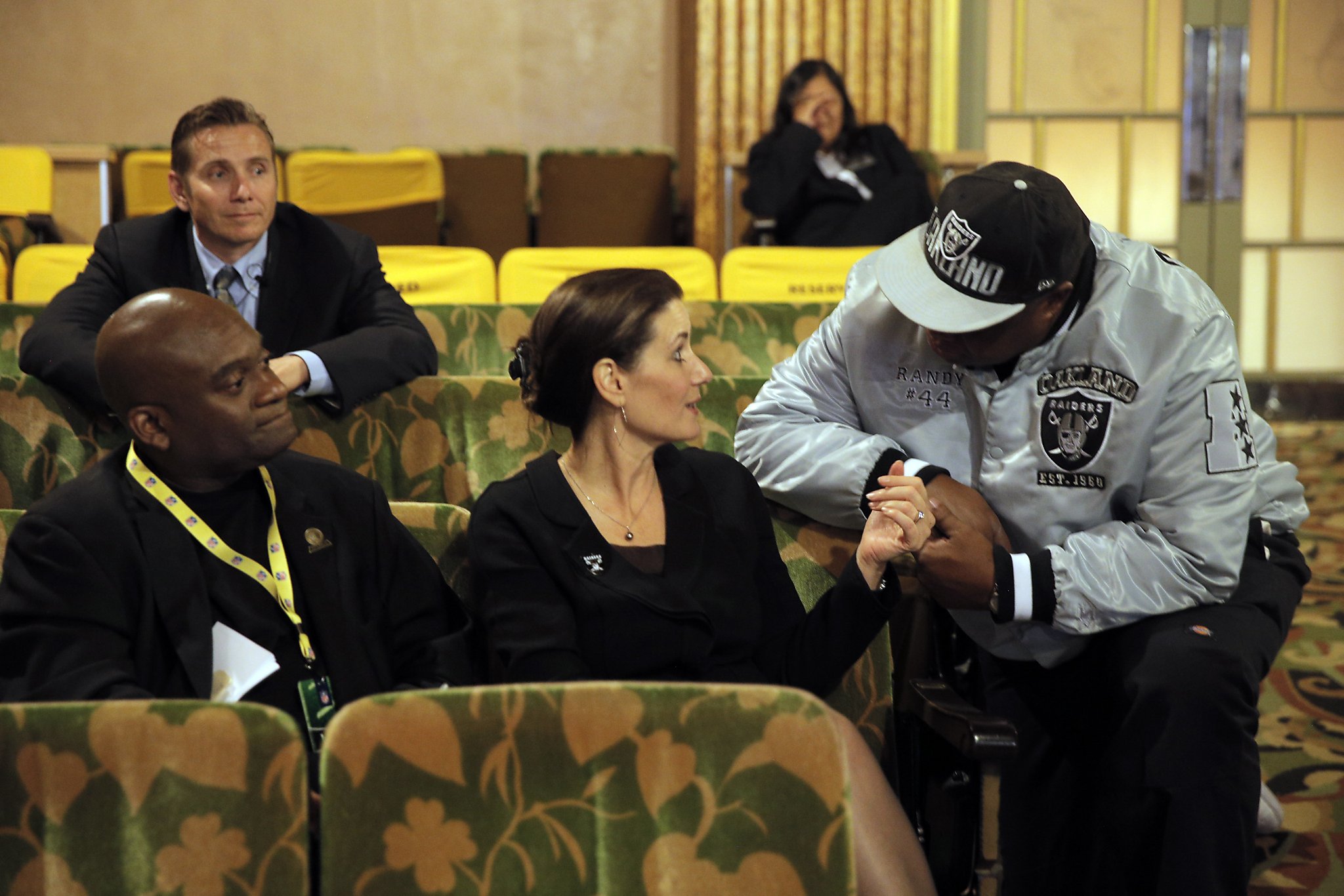 Oakland mayor on Raiders: ‘I will not enter a bidding war with Nevada’