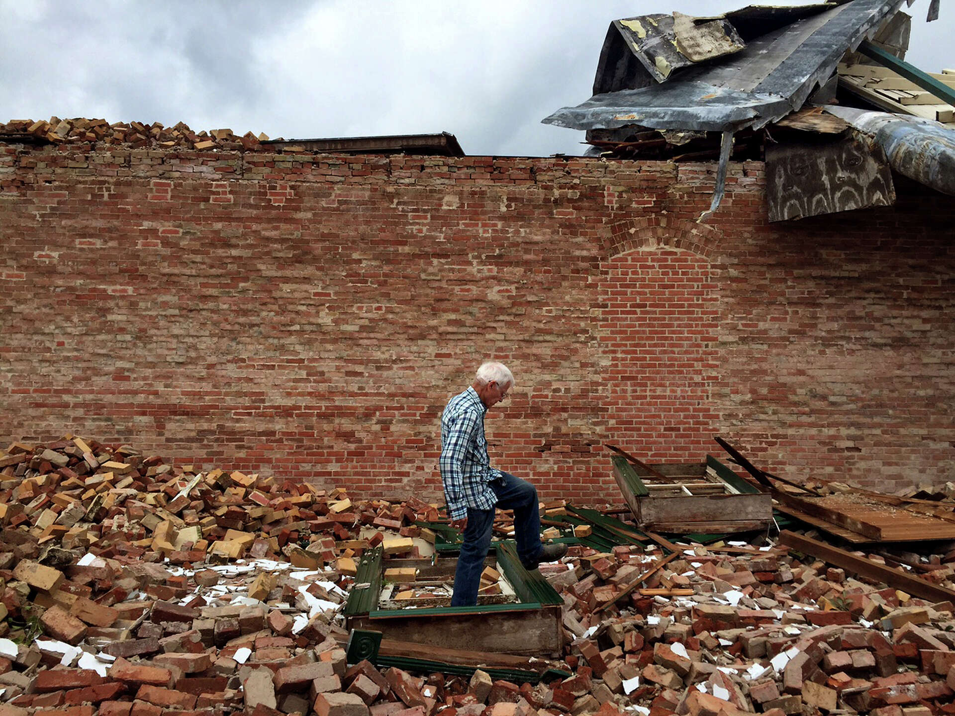 Body recovered in Camp Bullis may be flooding victim