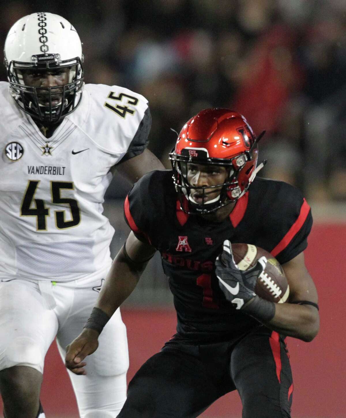 Cougars cash in on turnovers in drubbing of Vanderbilt