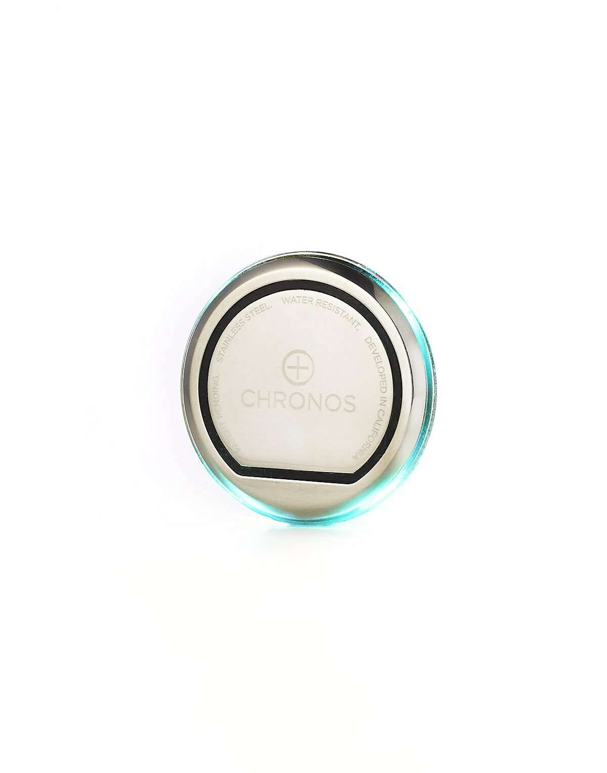 Chronos device turns any watch into a smartwatch