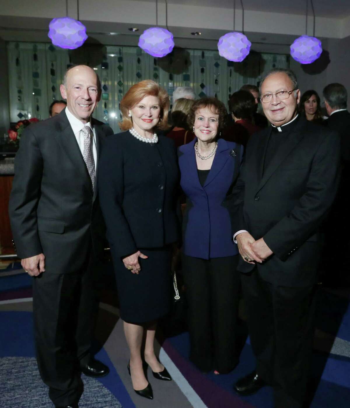 Texans owner Bob McNair dies