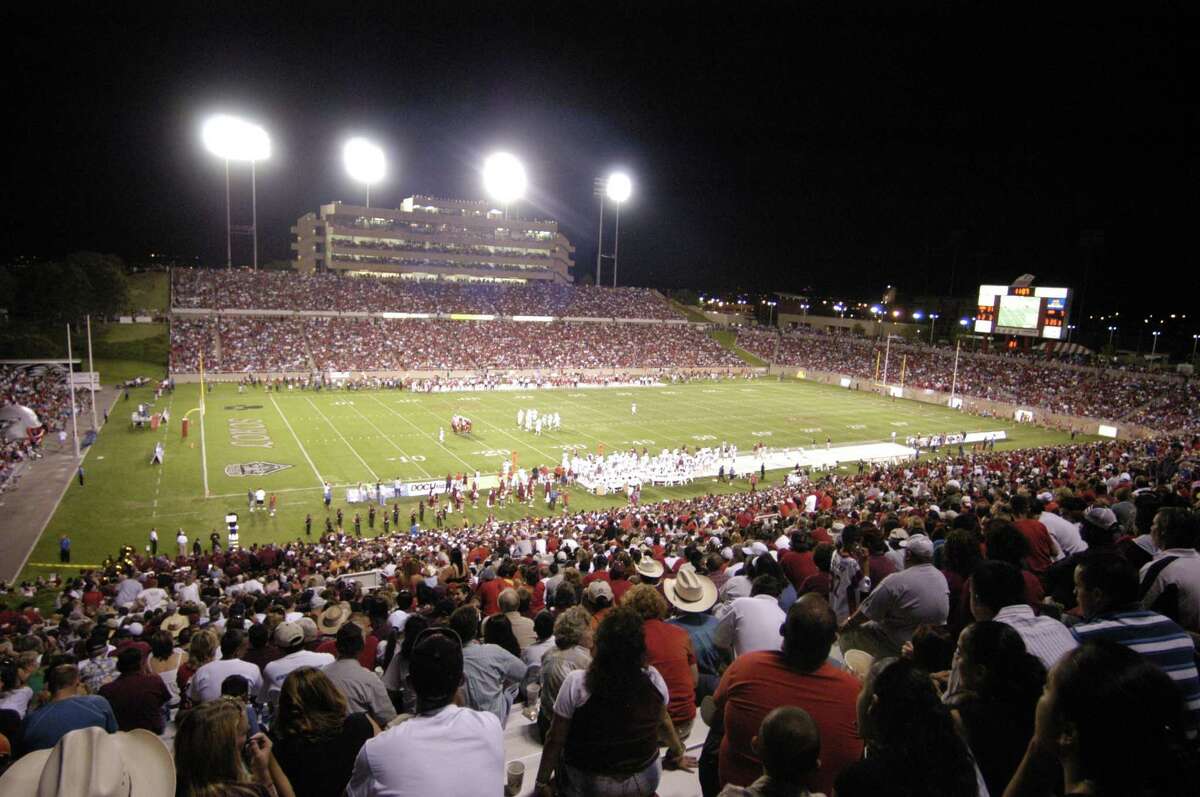 Cost of UH football stadium still unclear, more than a year after opening