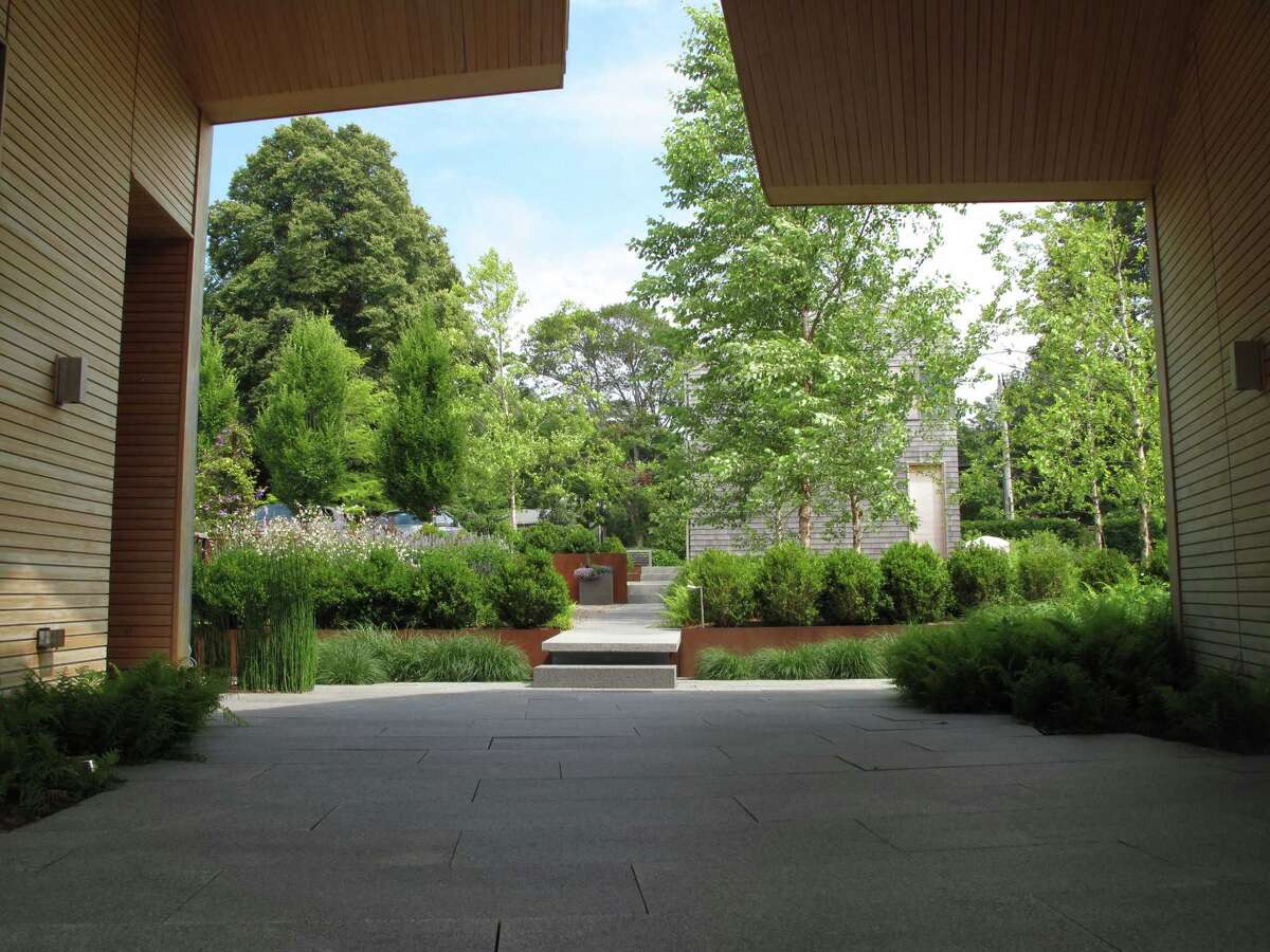 Hardbergers take Aimless to Nantucket, Martha’s Vineyard