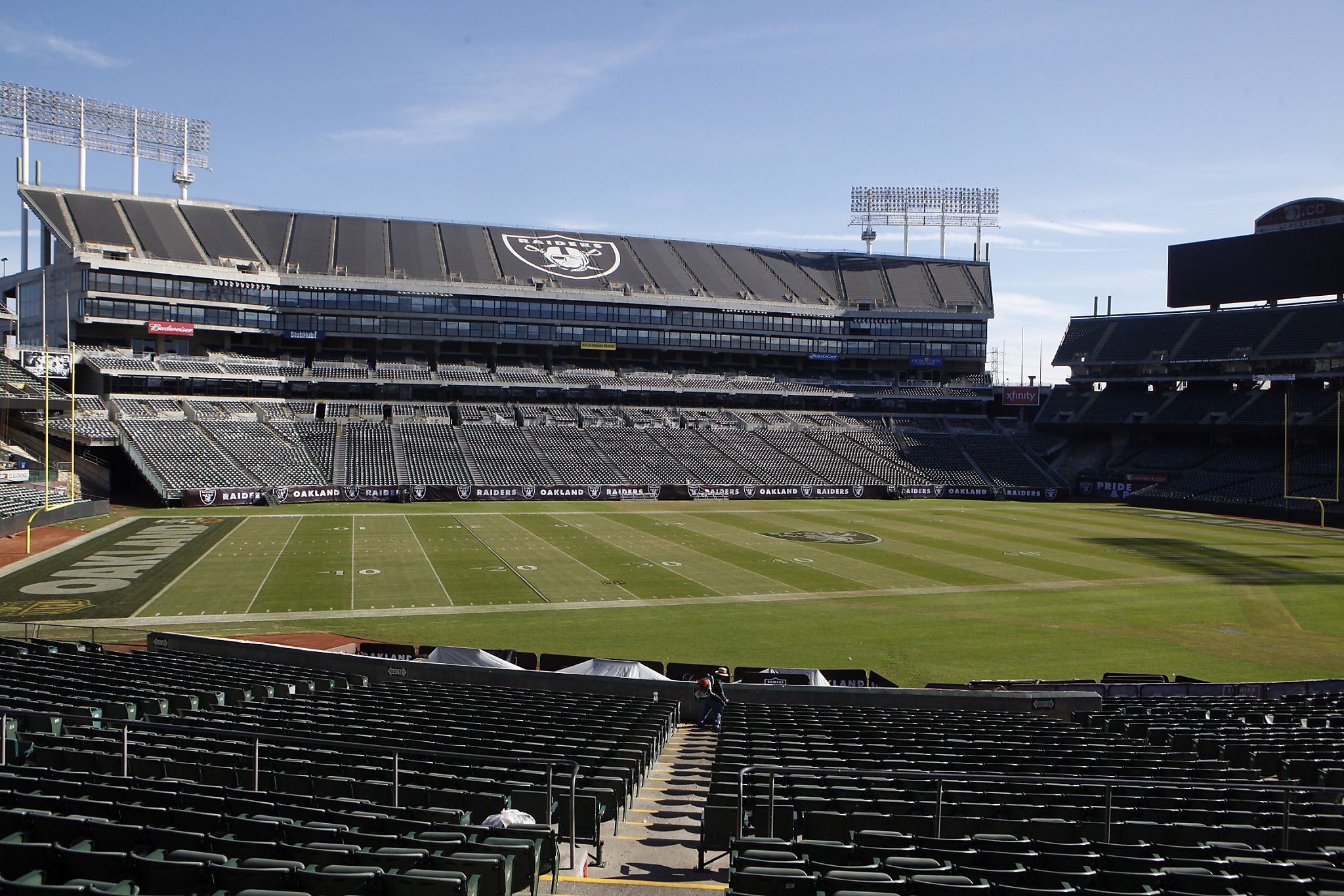 Oakland mayor turns to old playbook to fund Raiders stadium