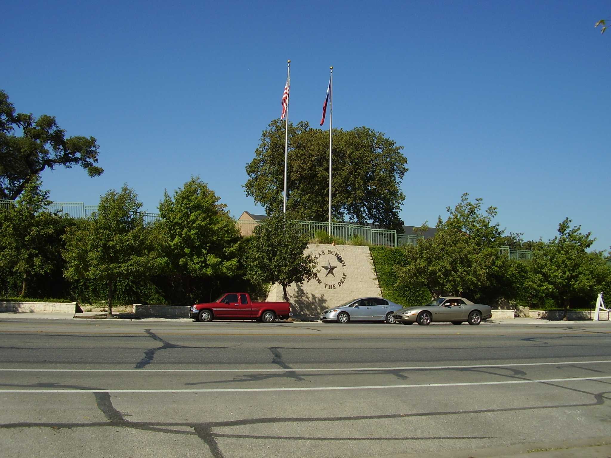 Texas School for the Deaf lays off its interpreters