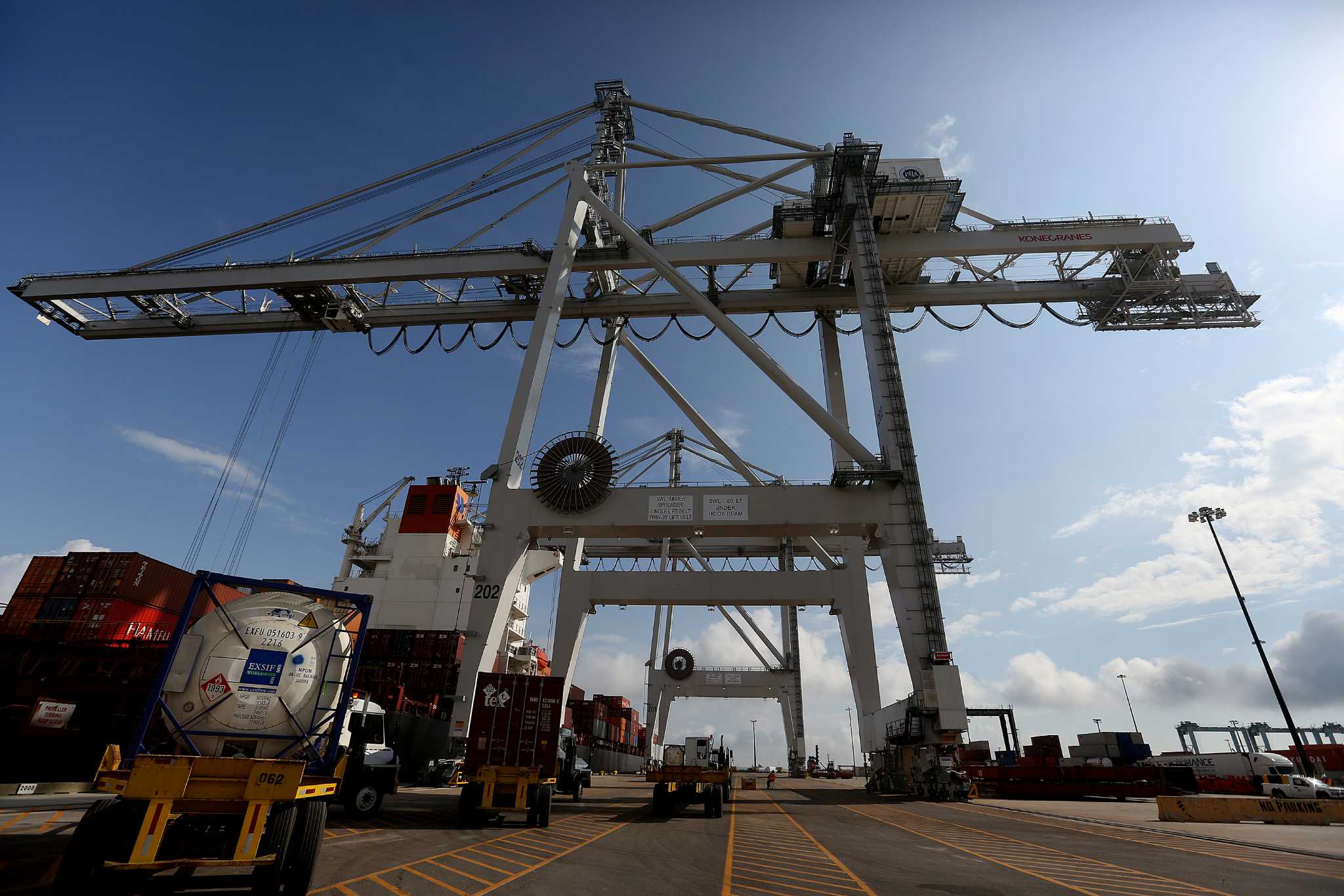 From 30 stories up, Houston's port is still a sight