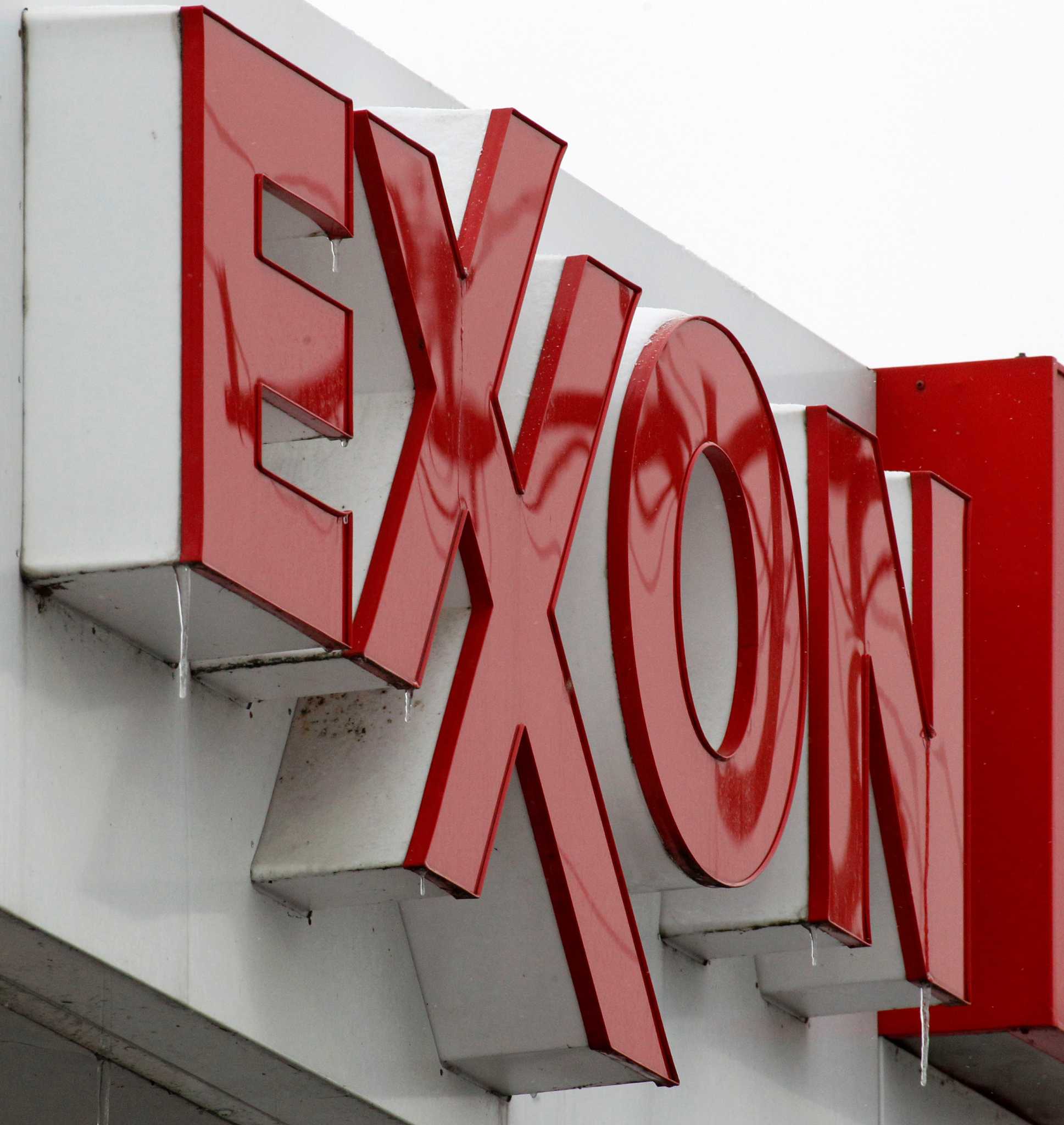 Exxon Mobil's history gives it an edge in downturn