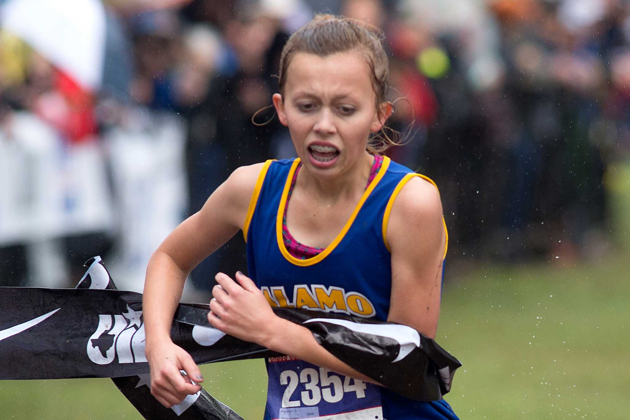 Heights’ Gray wins Class 5A cross country title