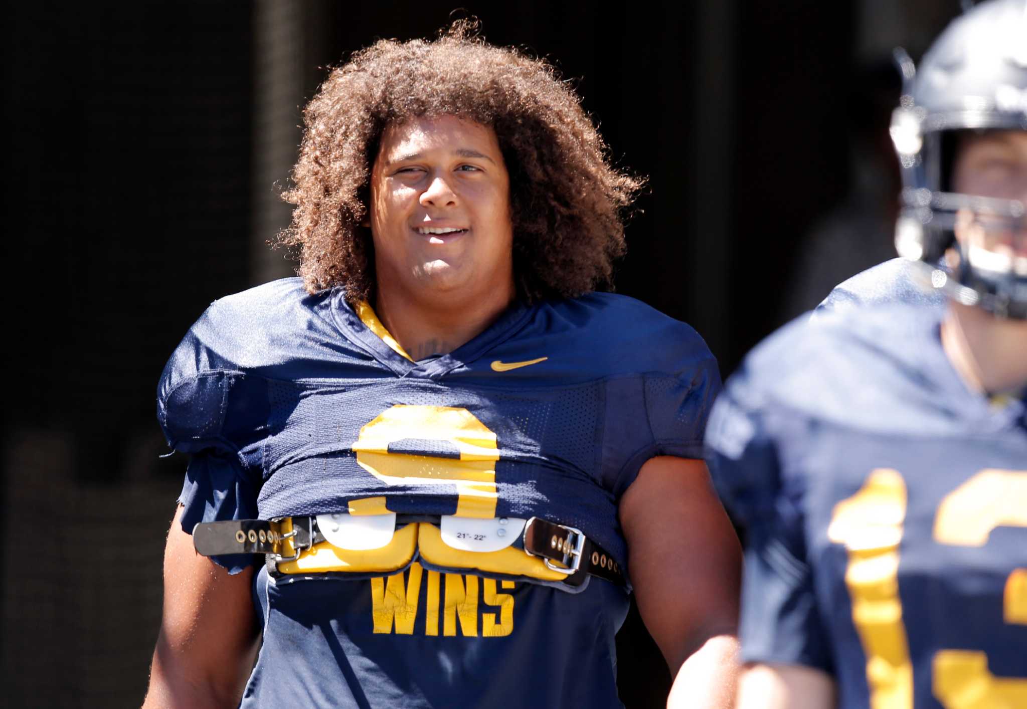 DT James Looney to miss Oregon game with knee injury