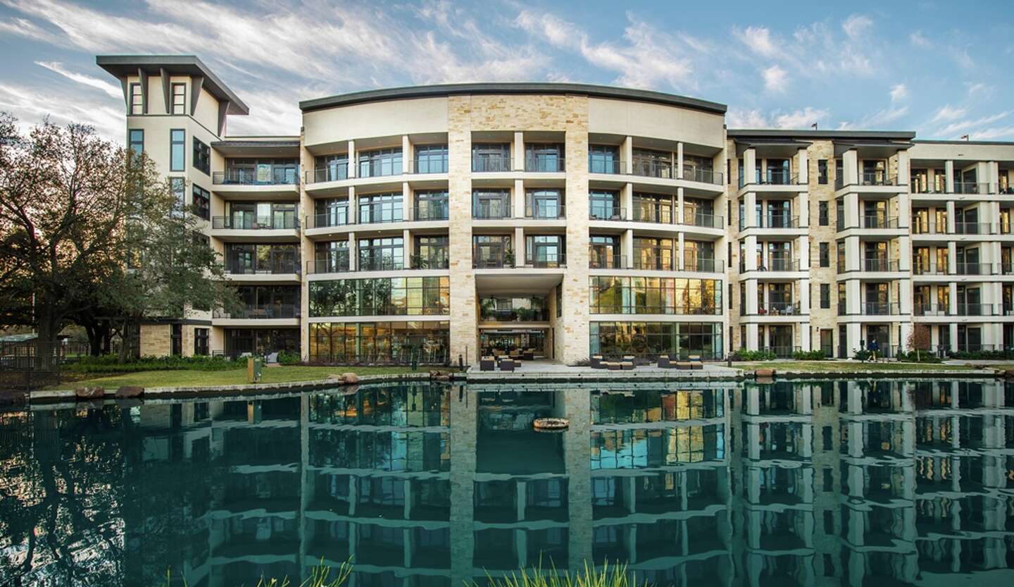 Investors from afar flock to Post Oak Boulevard real estate