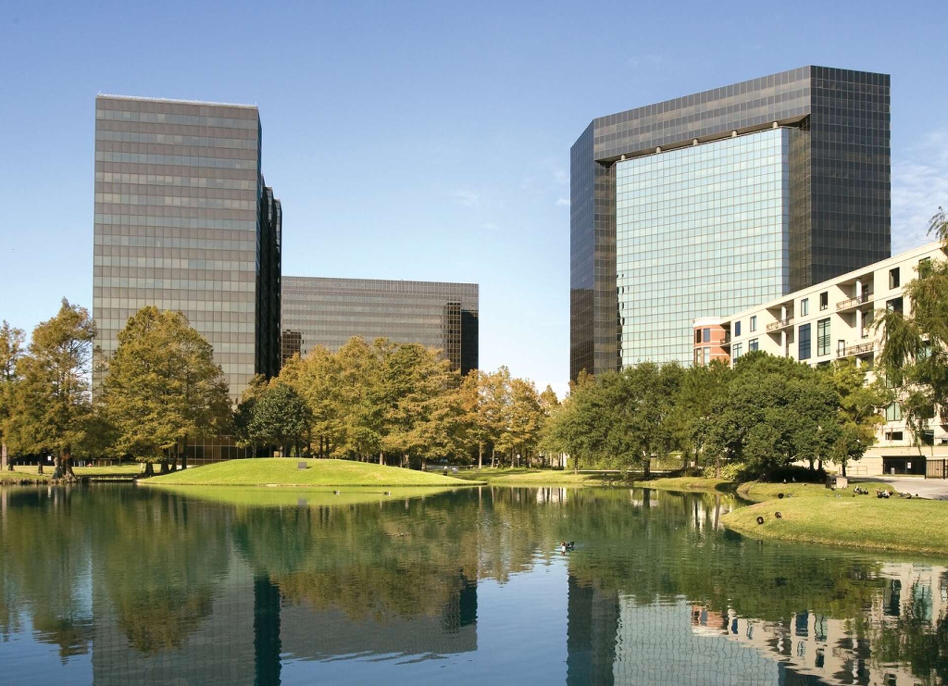 Investors from afar flock to Post Oak Boulevard real estate