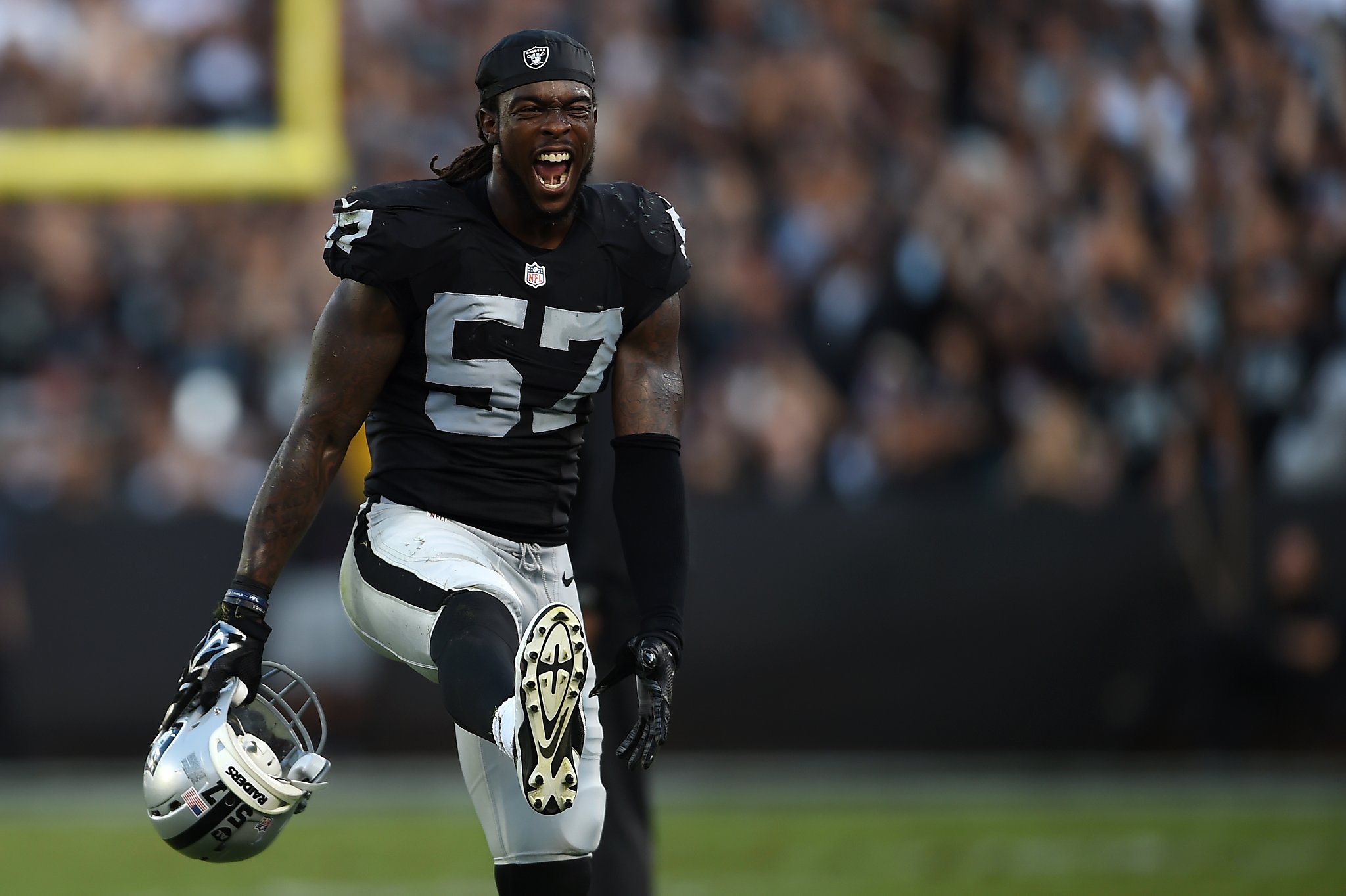 Raiders player probed in taunting of police dog