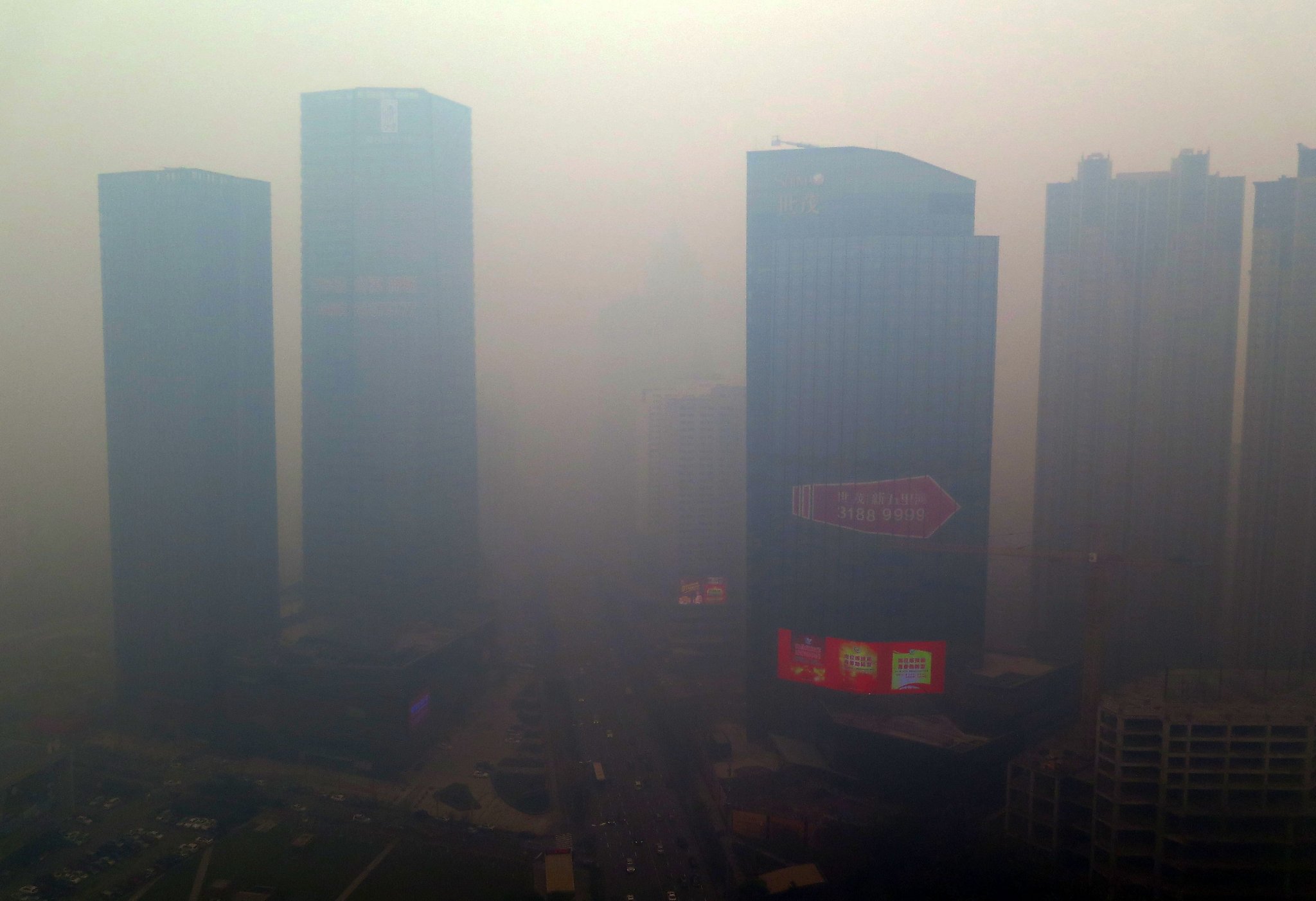 Shocking photos show China's 'highest ever' pollution levels