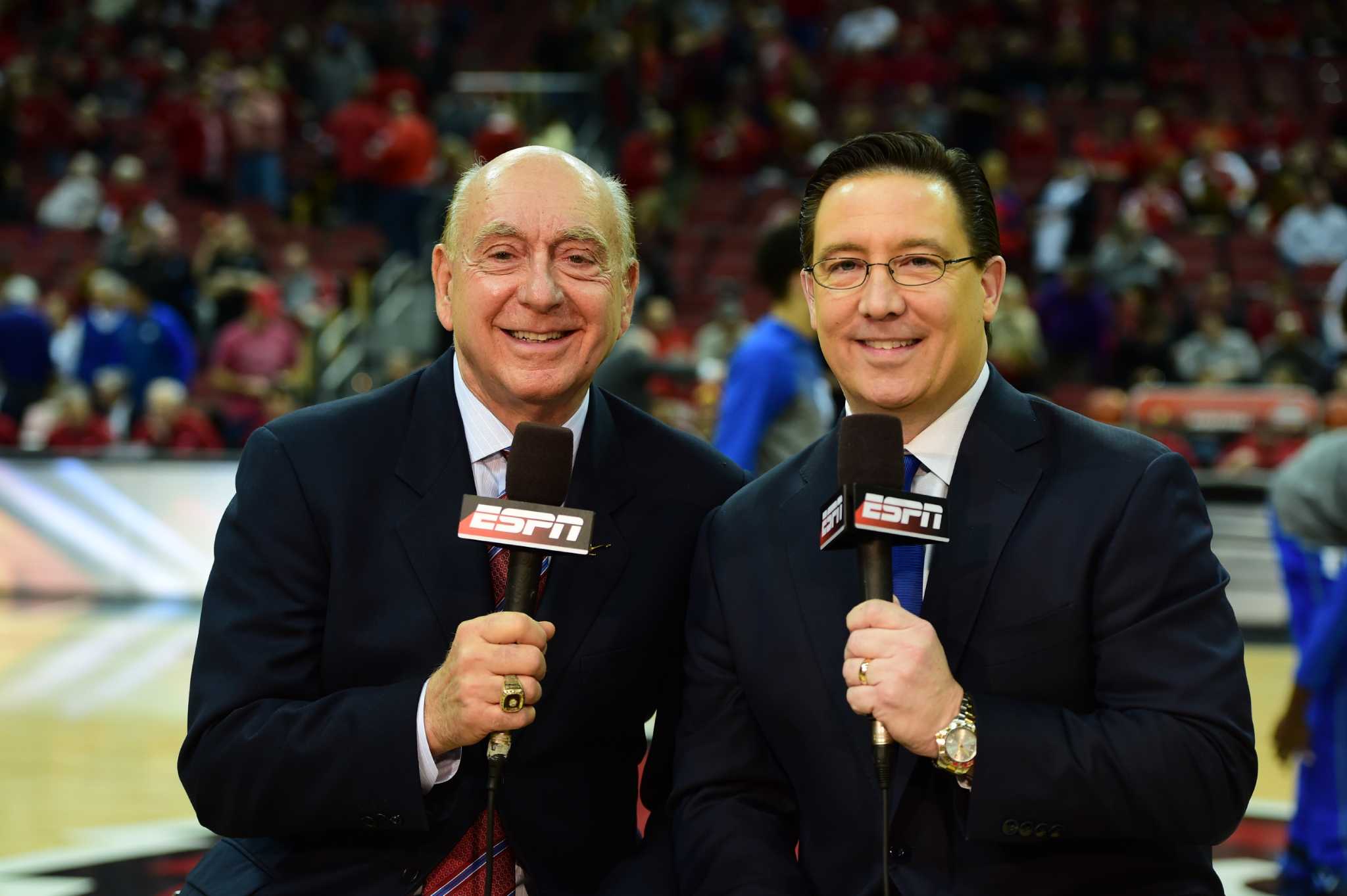 Pete Dougherty: A Q&A with play-by-play announcer Dave O'Brien