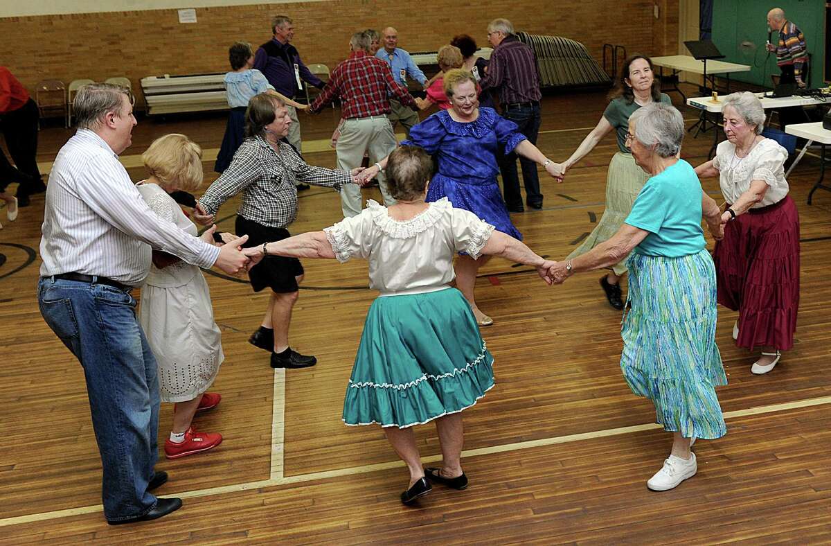 Rocking Roosters take over dance floor