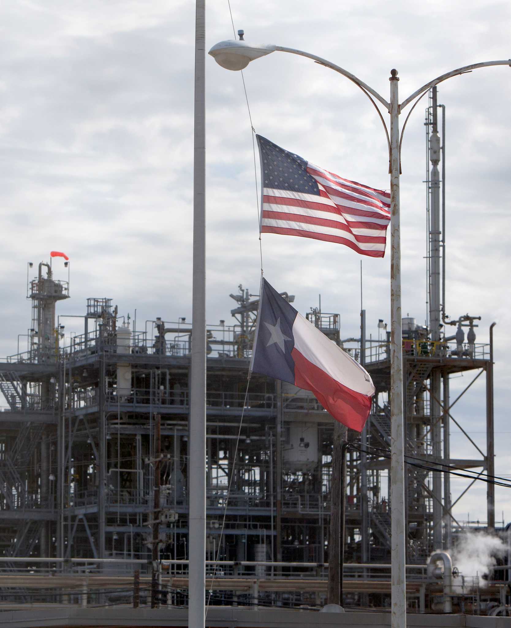 A year of lessons from the DuPont tragedy of Nov. 2014